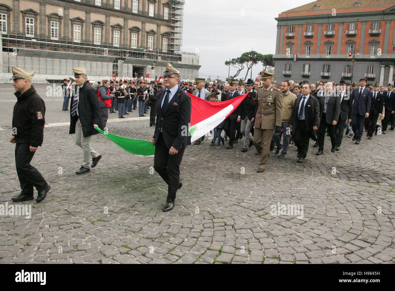 Napoli, Italy. 19th Nov, 2016. The military parade of the military ...