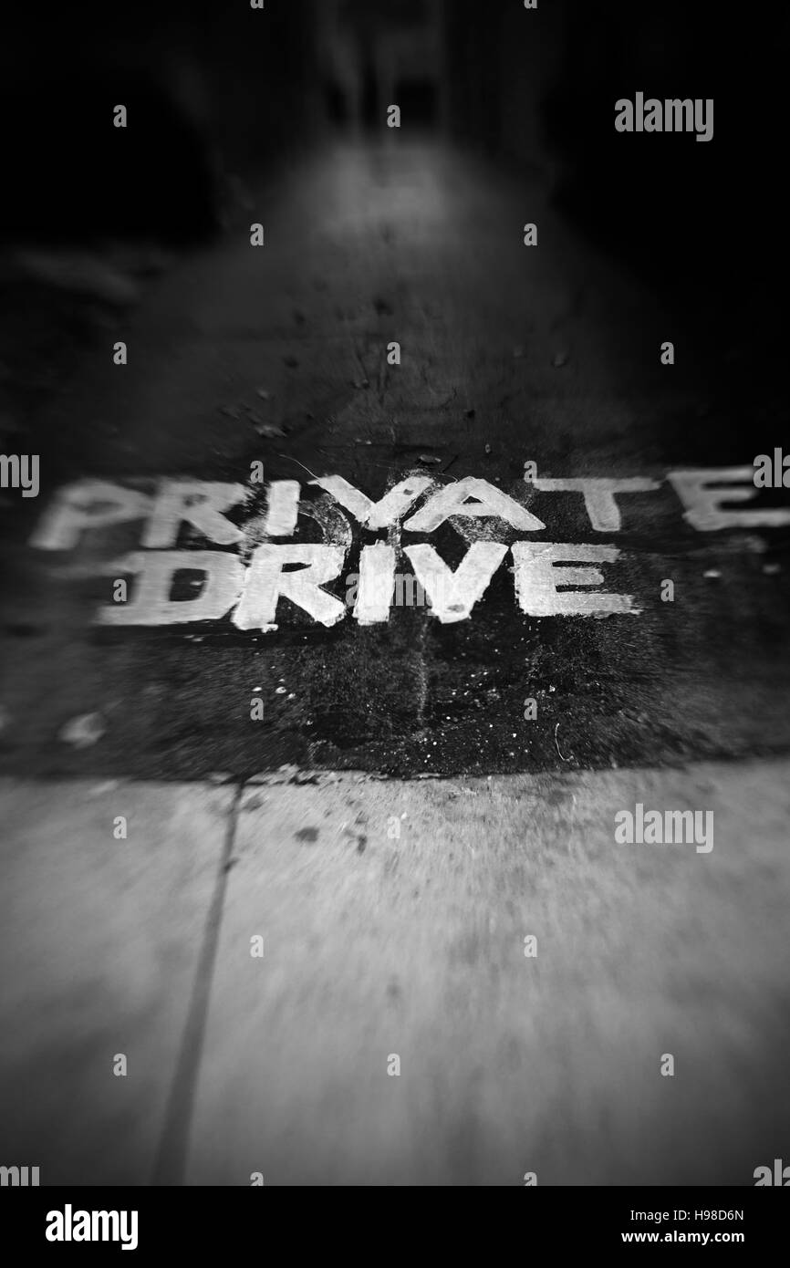Private drive hi-res stock photography and images - Alamy