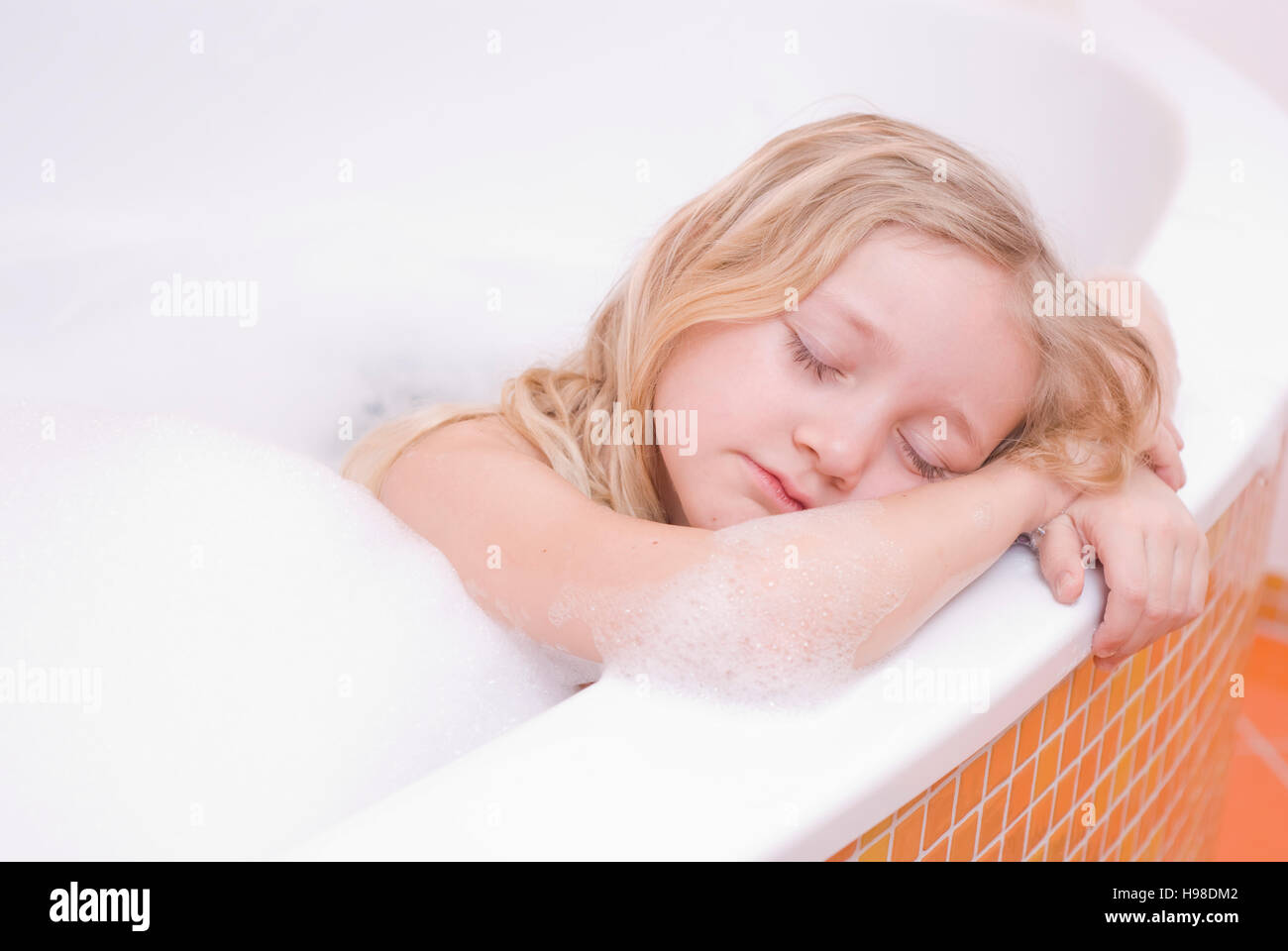 One caucasian 7 seven year old hi-res stock photography and images - Alamy