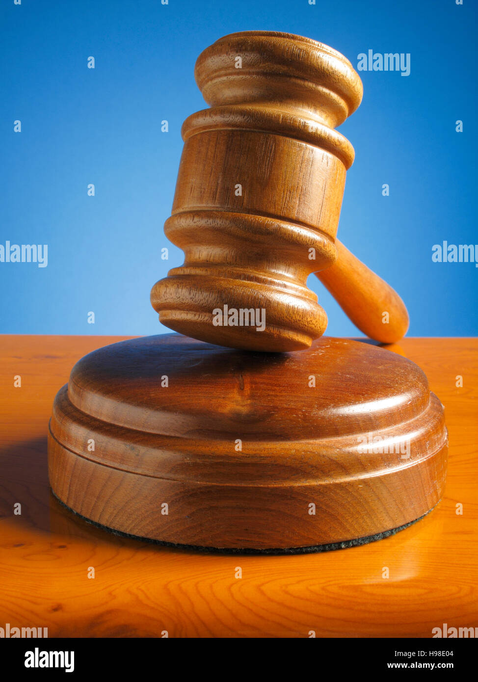 Gavels hi-res stock photography and images - Alamy