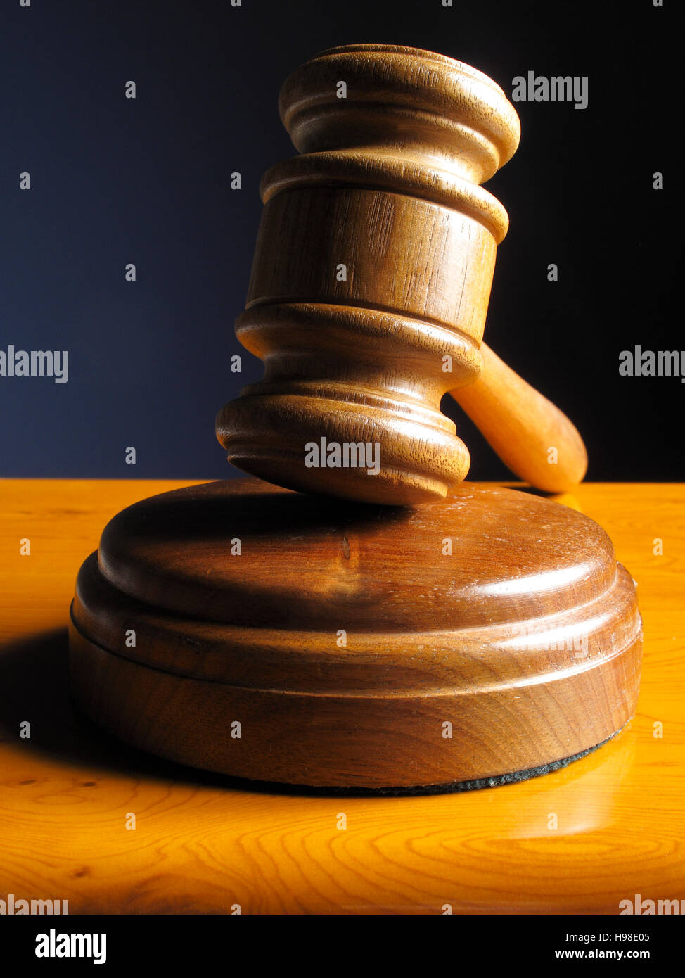 Gavels hi-res stock photography and images - Alamy