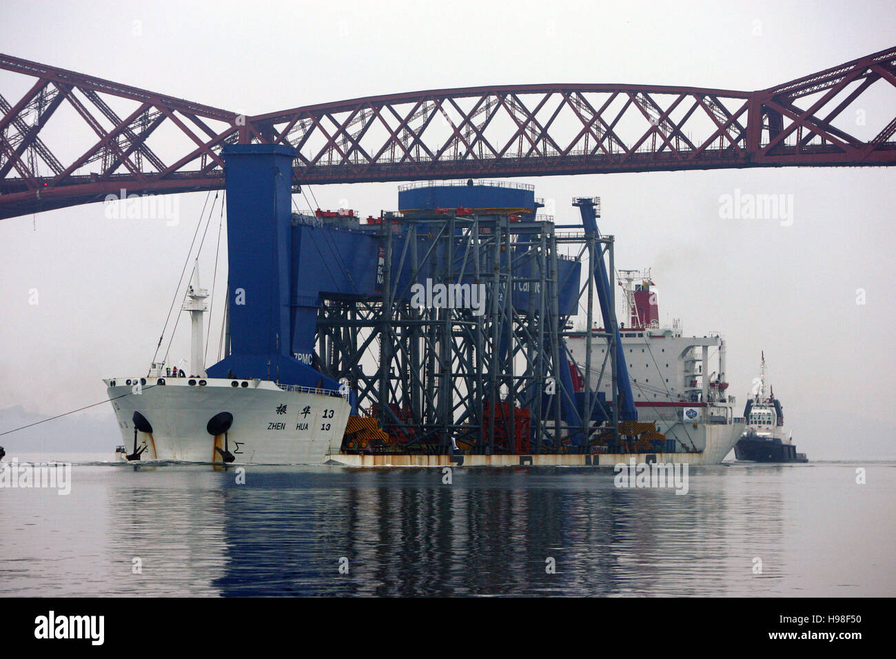 Forth rail bridge construction hi-res stock photography and images - Alamy