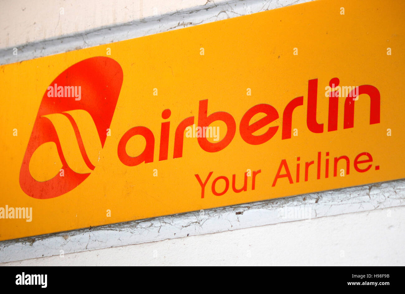 Airline logo hi-res stock photography and images - Alamy