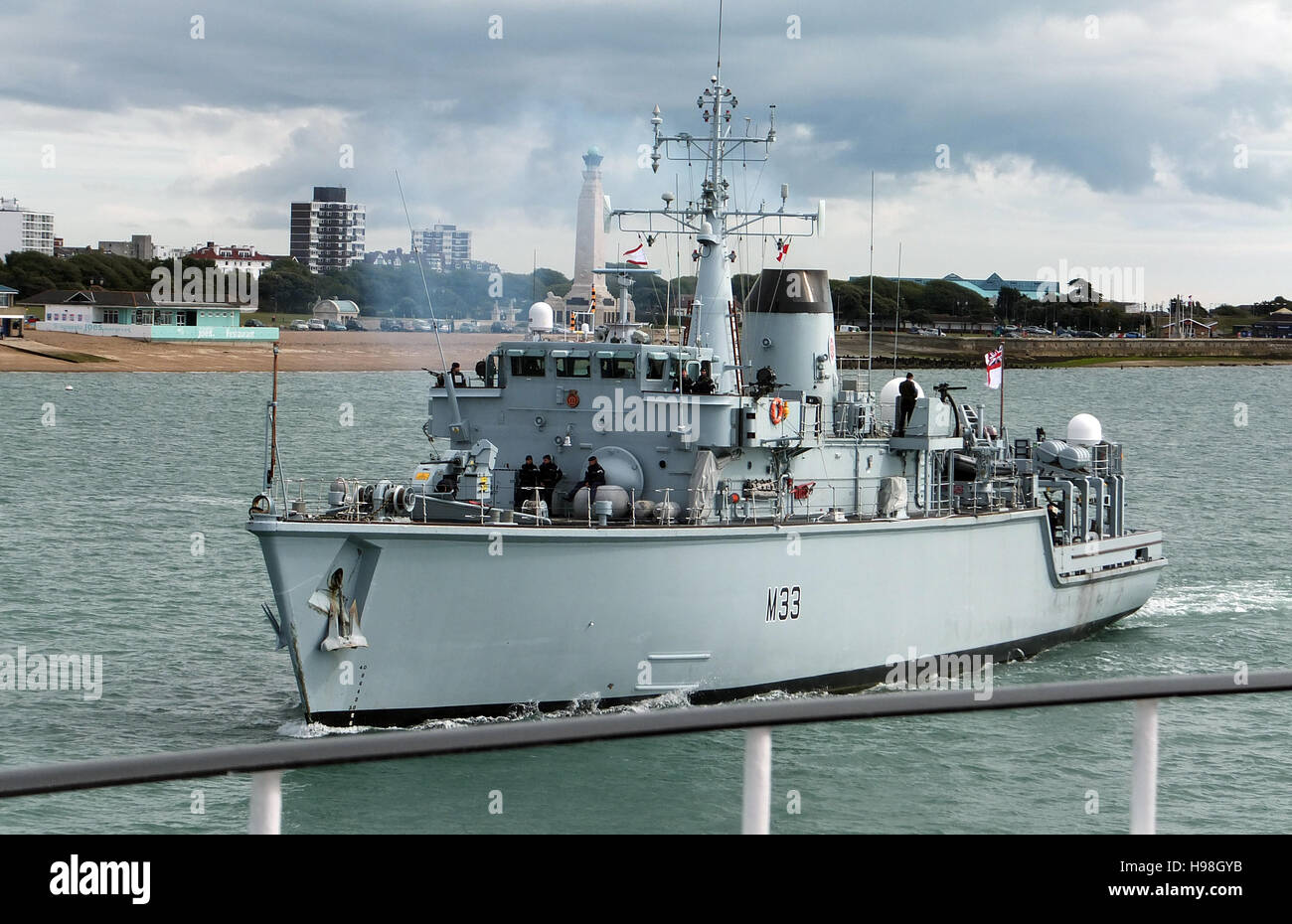 Hunt class minesweeper hi-res stock photography and images - Alamy