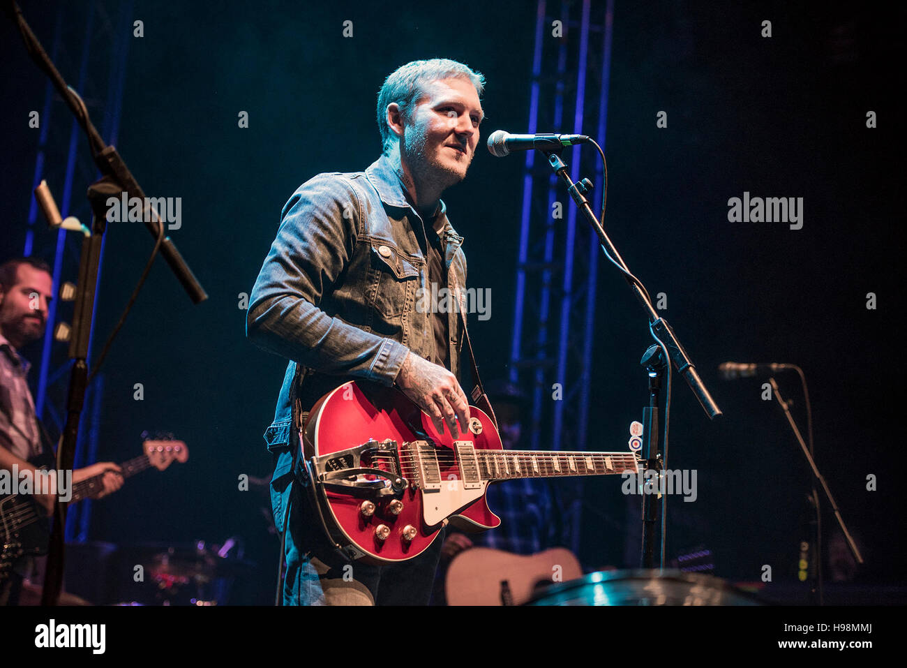 Brian fallon hi-res stock photography and images - Alamy