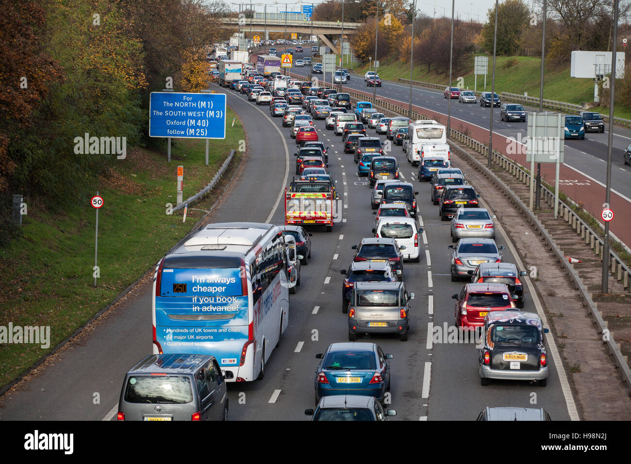 Airport spur road hi-res stock photography and images - Alamy