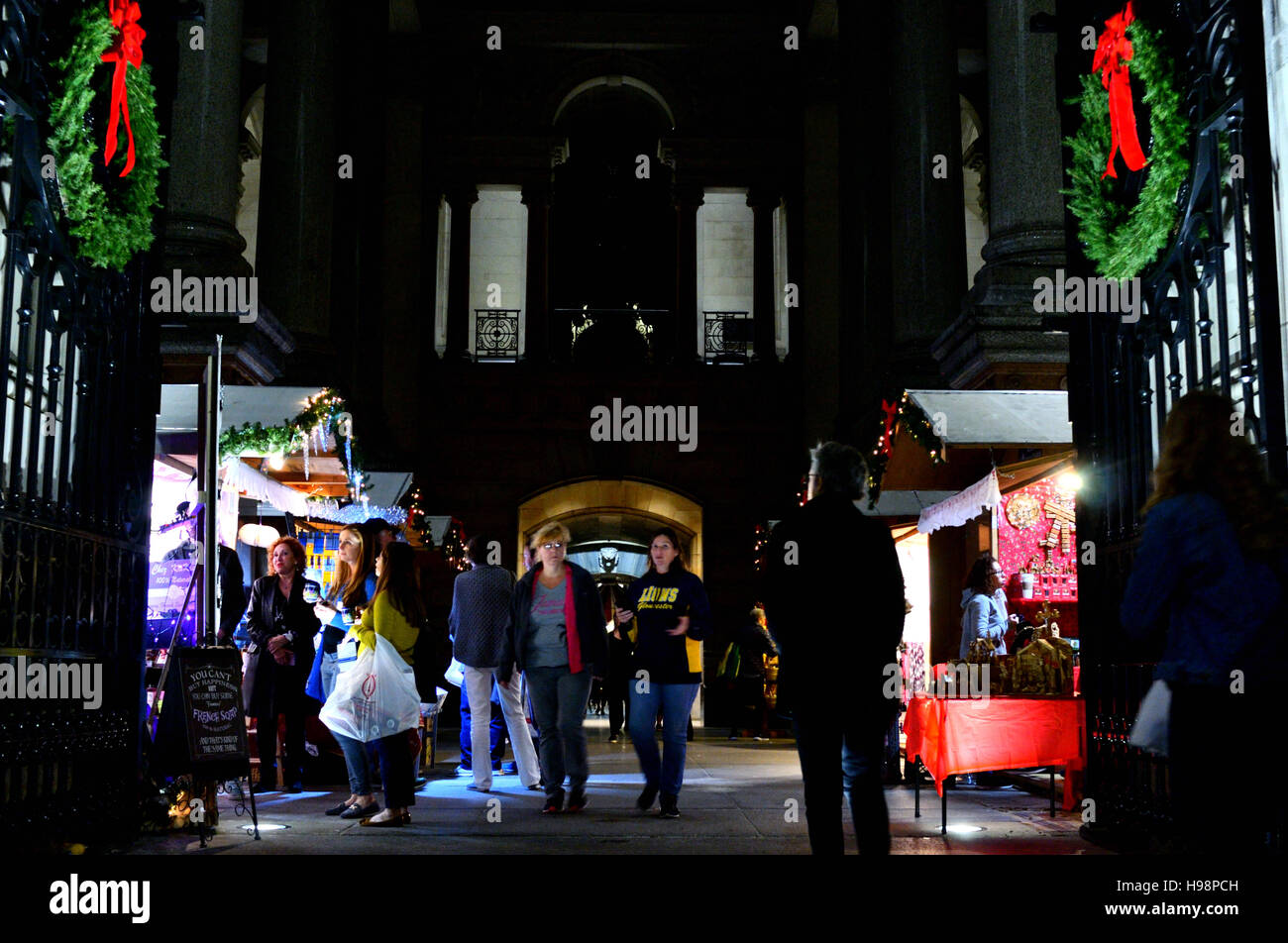 Philadelphia german christmas market hi-res stock photography and ...