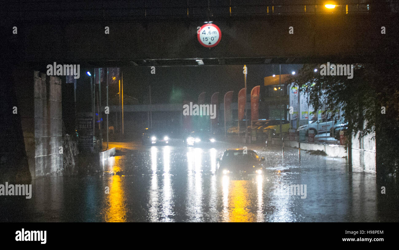 Exeter, UK. 20th November, 2016. The First winter storm of 2016 Storm ...