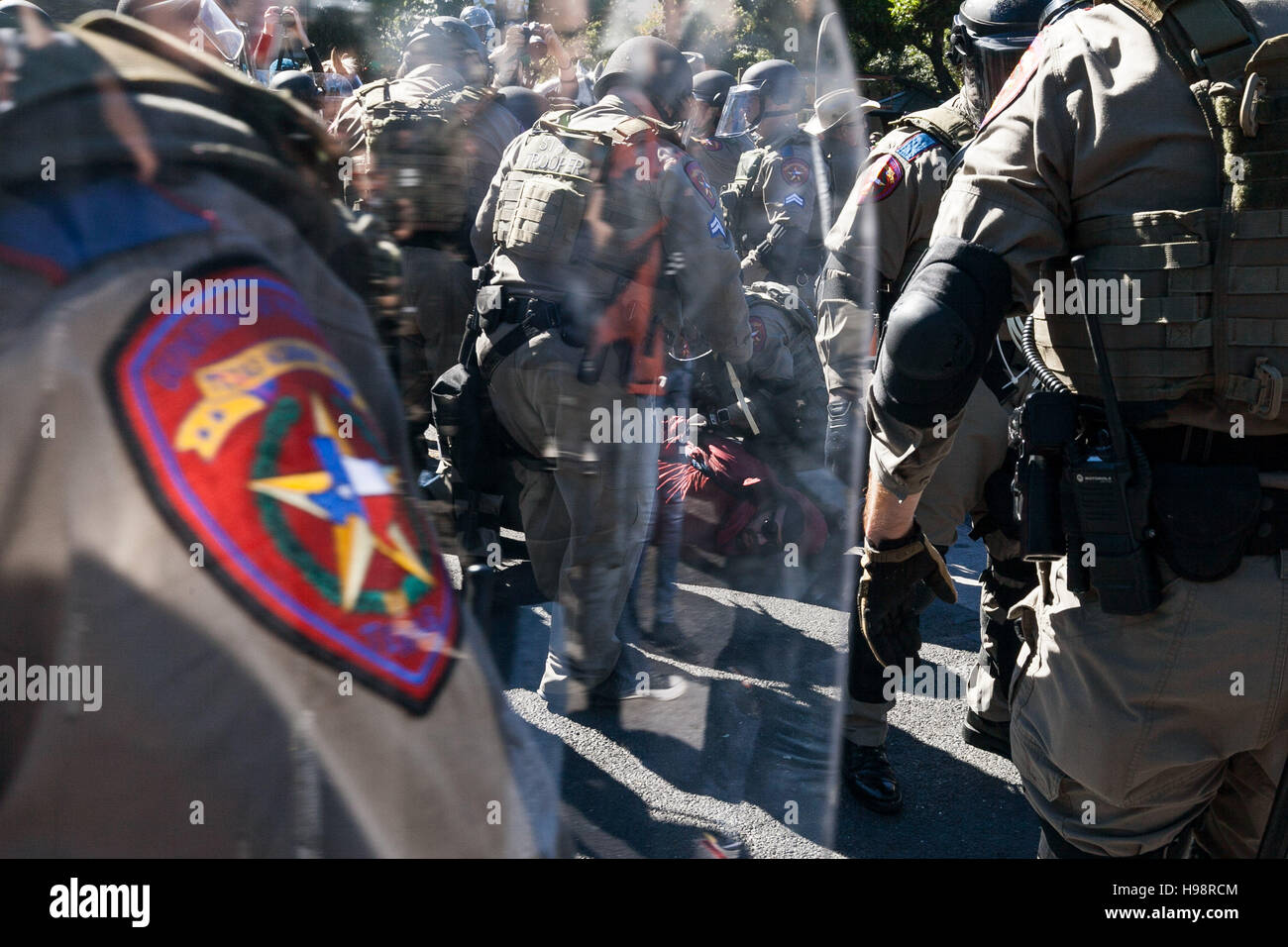 State troopers and arrest hi-res stock photography and images - Alamy