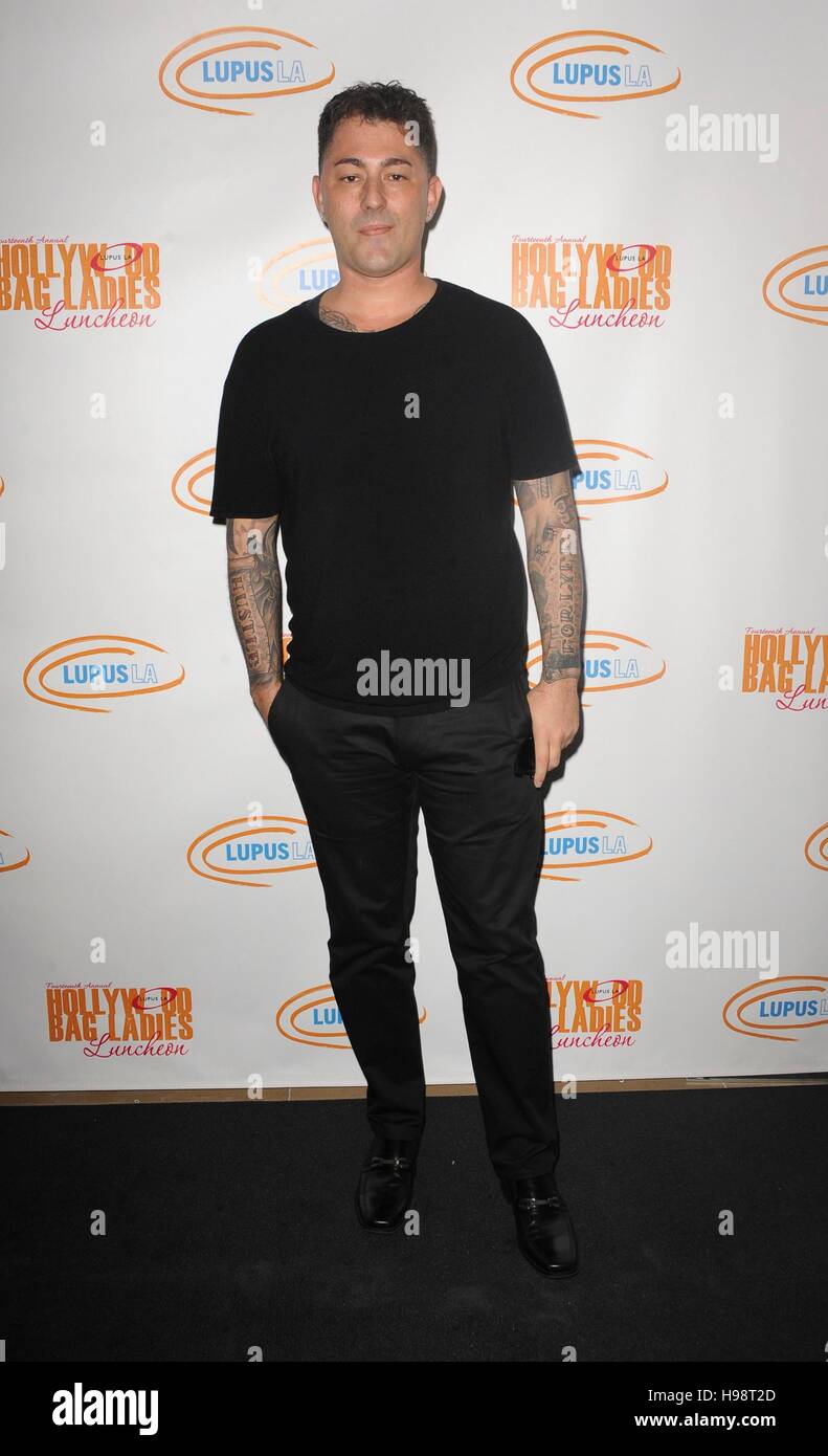 Beverly Hills, CA. 18th Nov, 2016. Dennis Desantis at arrivals for The ...