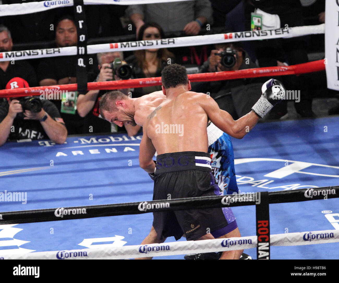 Light weight boxers hi-res stock photography and images - Alamy