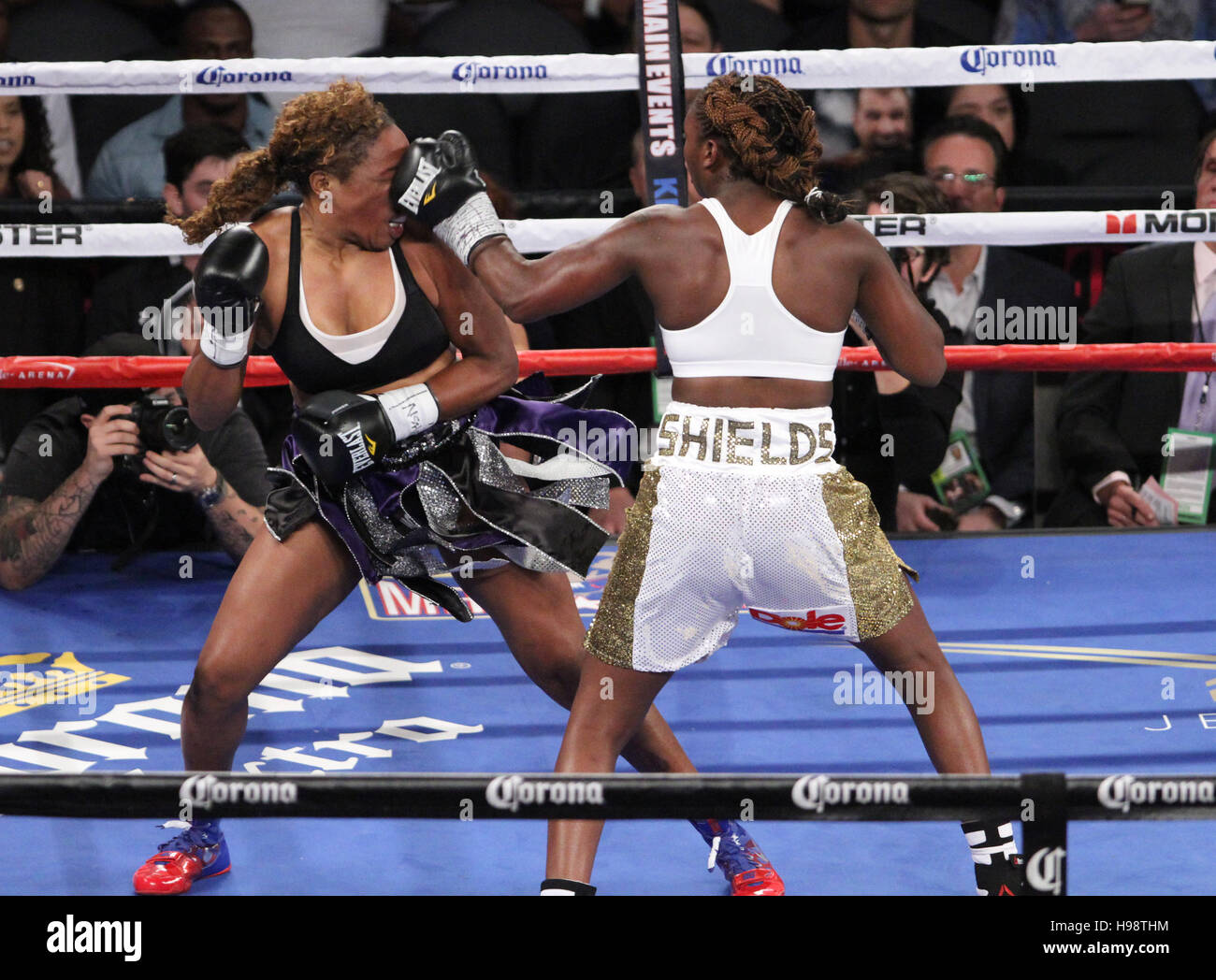 November 20, 2016 - Olympian Claressa Shields makes her professional ...