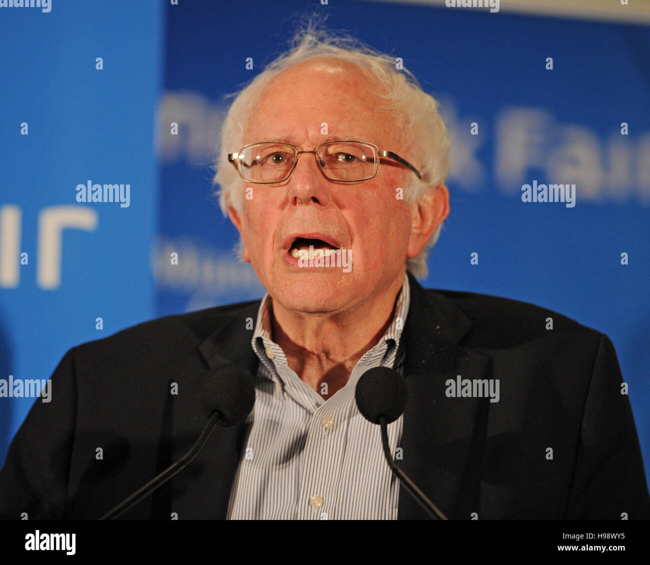Miami, FL, USA. 19th Nov, 2016. Bernie Sanders speaks during the 2016 ...