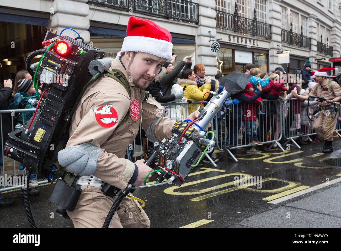 London, UK. 20 November 2016. Ghostbusters in Regent Street. The 2016 ...