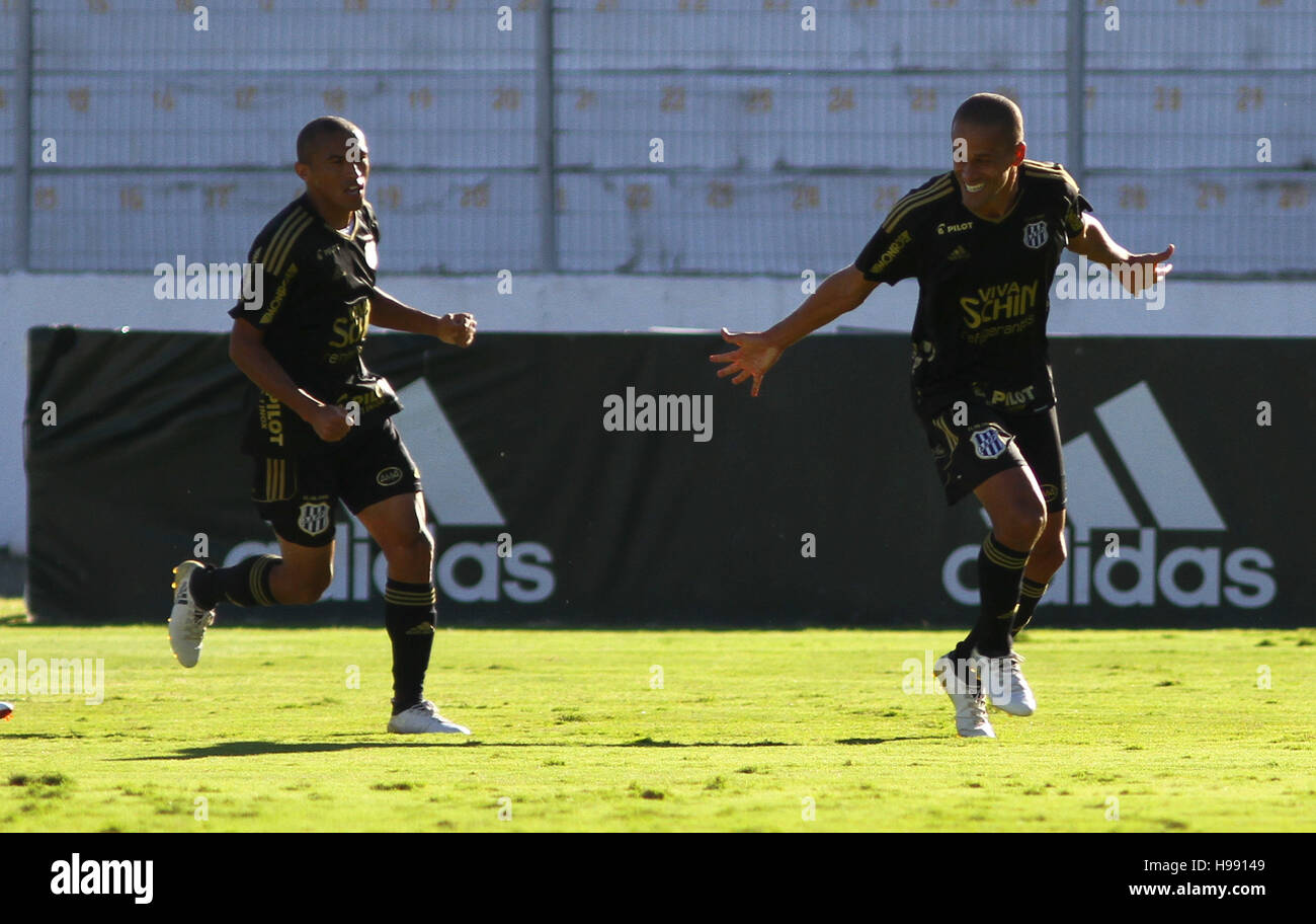 Campinas, Brazil. 20th Nov, 2016. Wendel celebrates his goal, the first ...