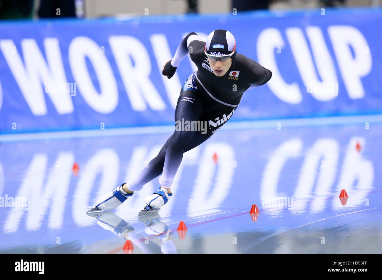 Nagano, Japan. 18th Nov, 2016. Shane Williamson (JPN) Speed Skating ...