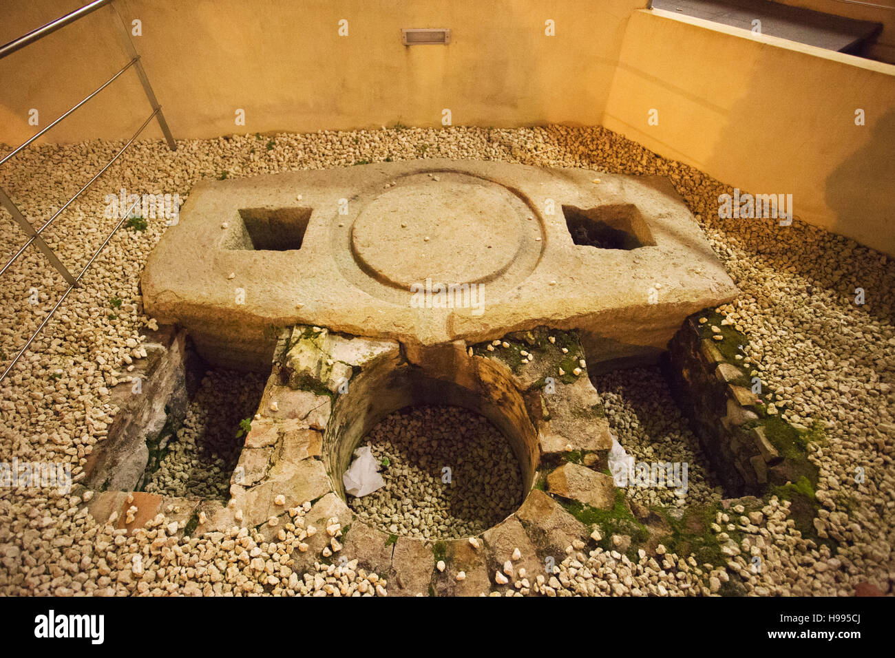 Ancient oil press hi-res stock photography and images - Alamy