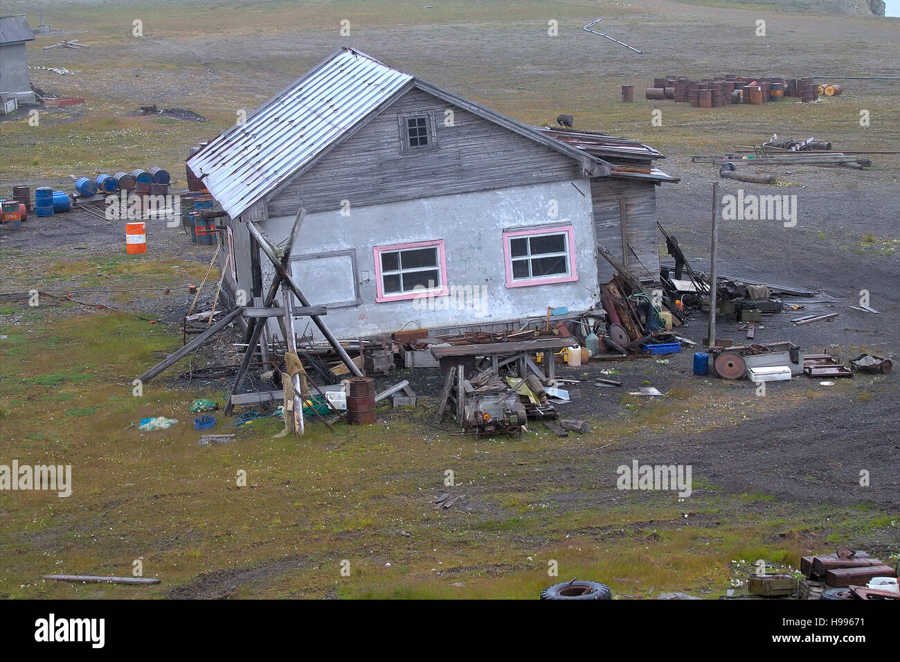Arctic eskimo tundra hi-res stock photography and images - Alamy