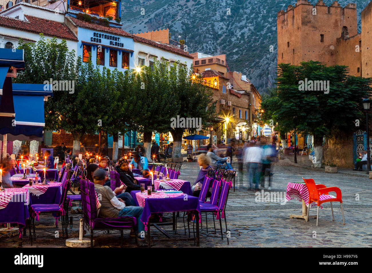 Cafes and Restaurants In Plaza Uta el-Hammam, Chefchaouen, Morocco ...