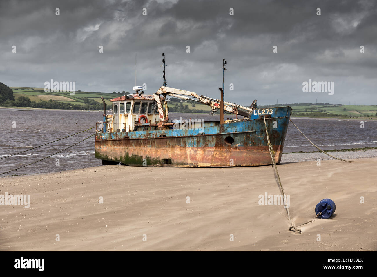 Rusty ship wreck hi-res stock photography and images - Alamy
