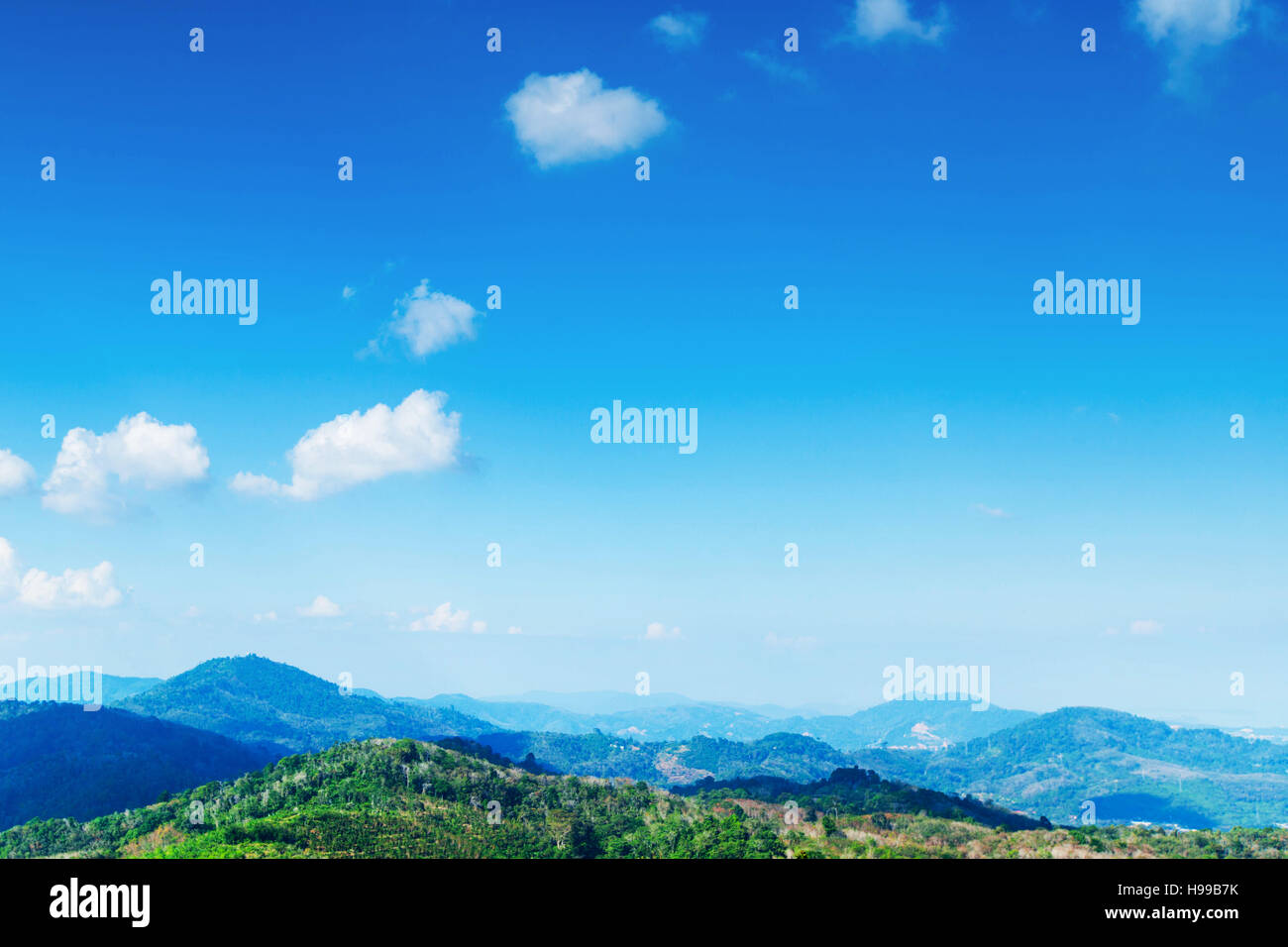 Tropical mountain hi-res stock photography and images - Alamy