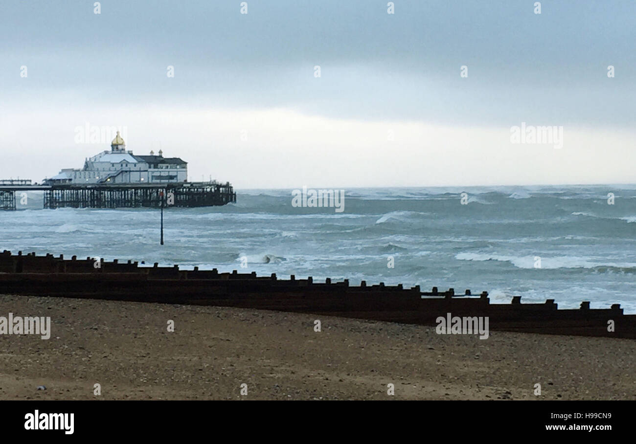 Gail force winds hi-res stock photography and images - Alamy