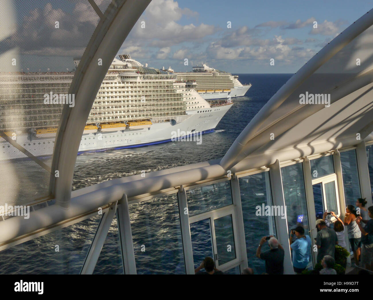 Three Oasis Class Royal Caribbean cruise ships meet for the first time ...
