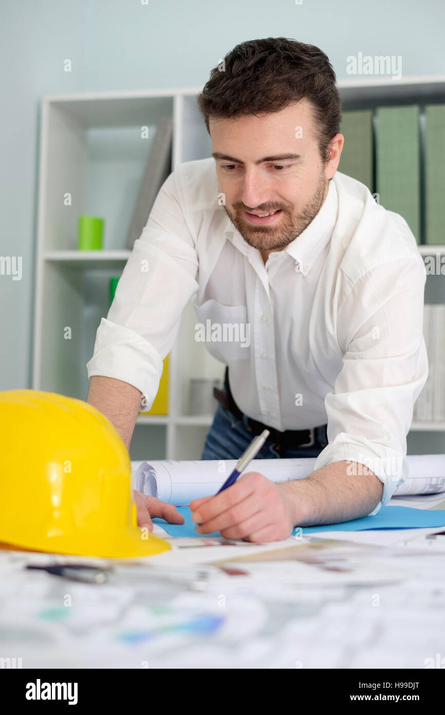 Office building architect hi-res stock photography and images - Alamy