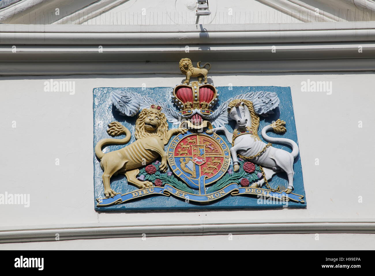 Motto of the british monarchy hi-res stock photography and images - Alamy
