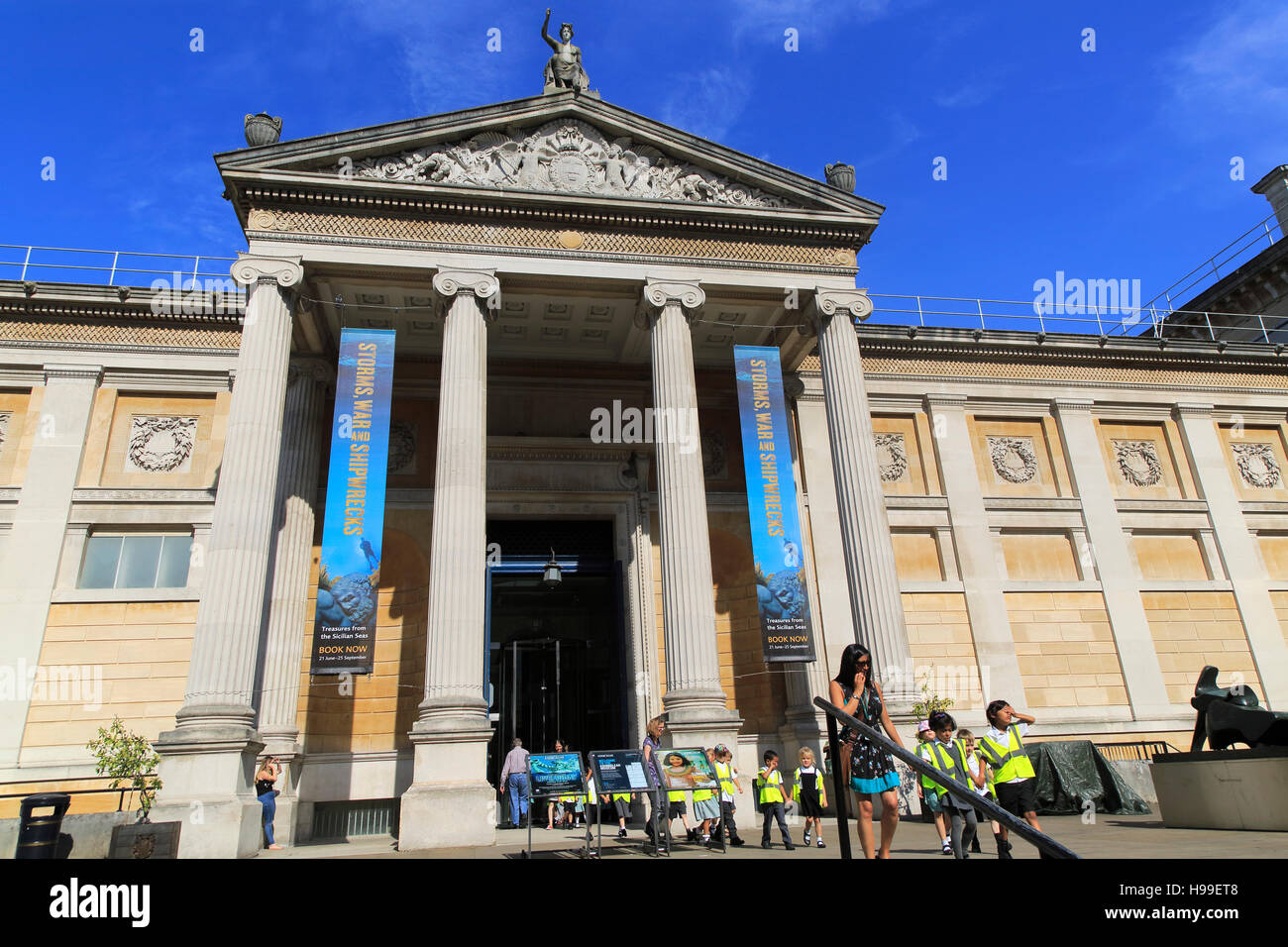 Ashmolean Museummain entrance, University of Oxford, England, UK ...