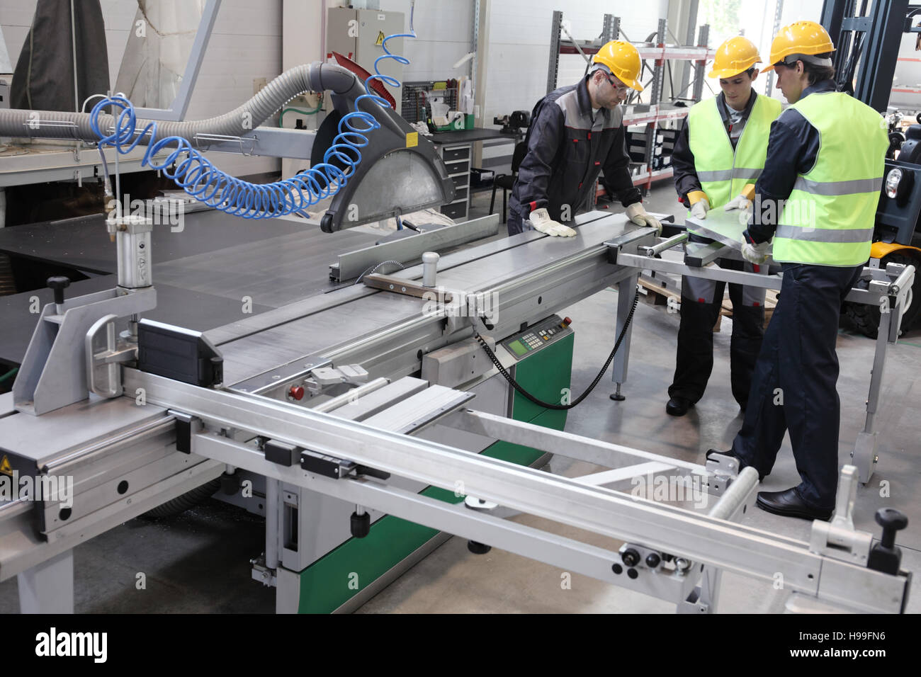 Machine shop metal lathes hi-res stock photography and images - Alamy