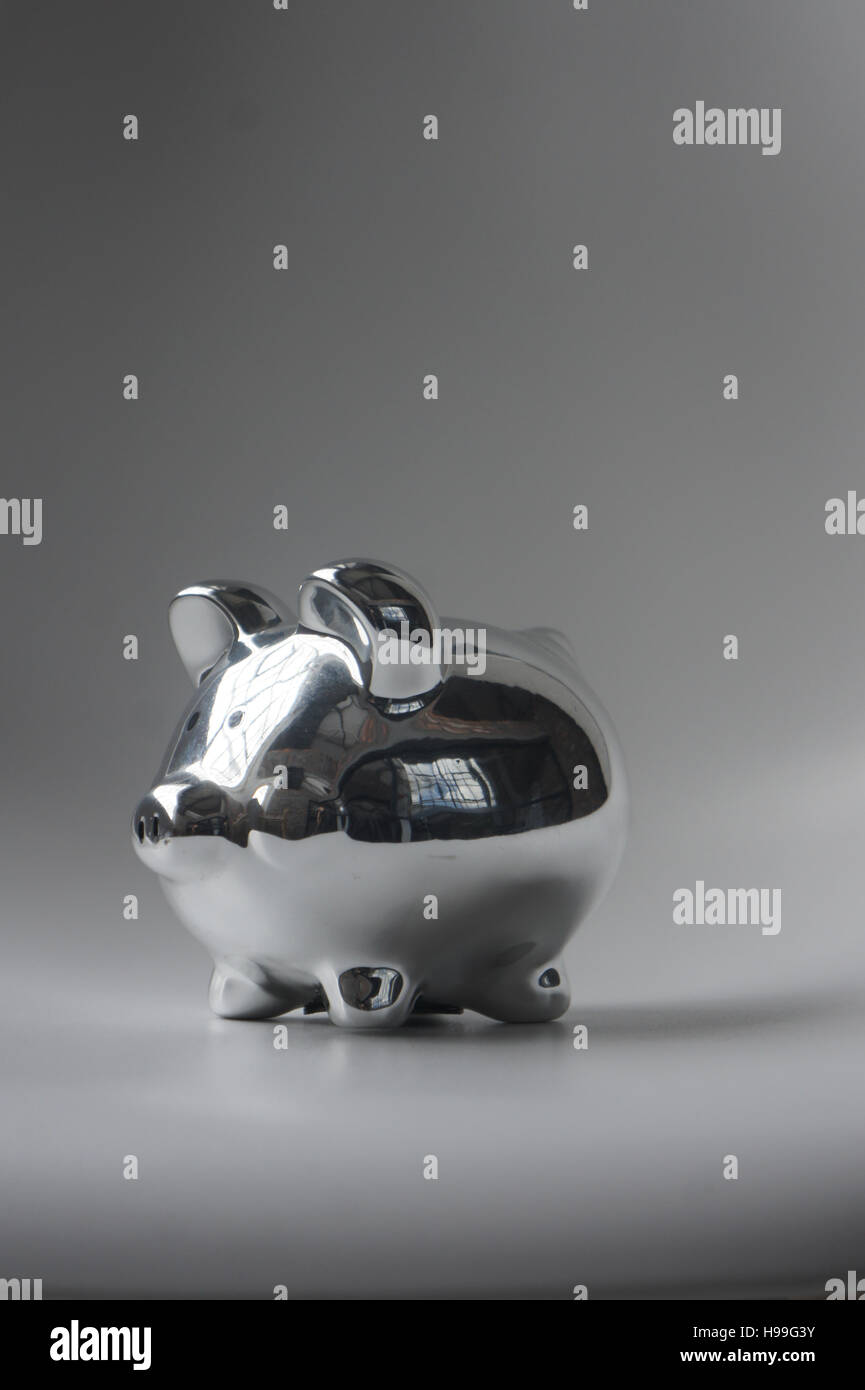 A shiny piggy bank Stock Photo - Alamy