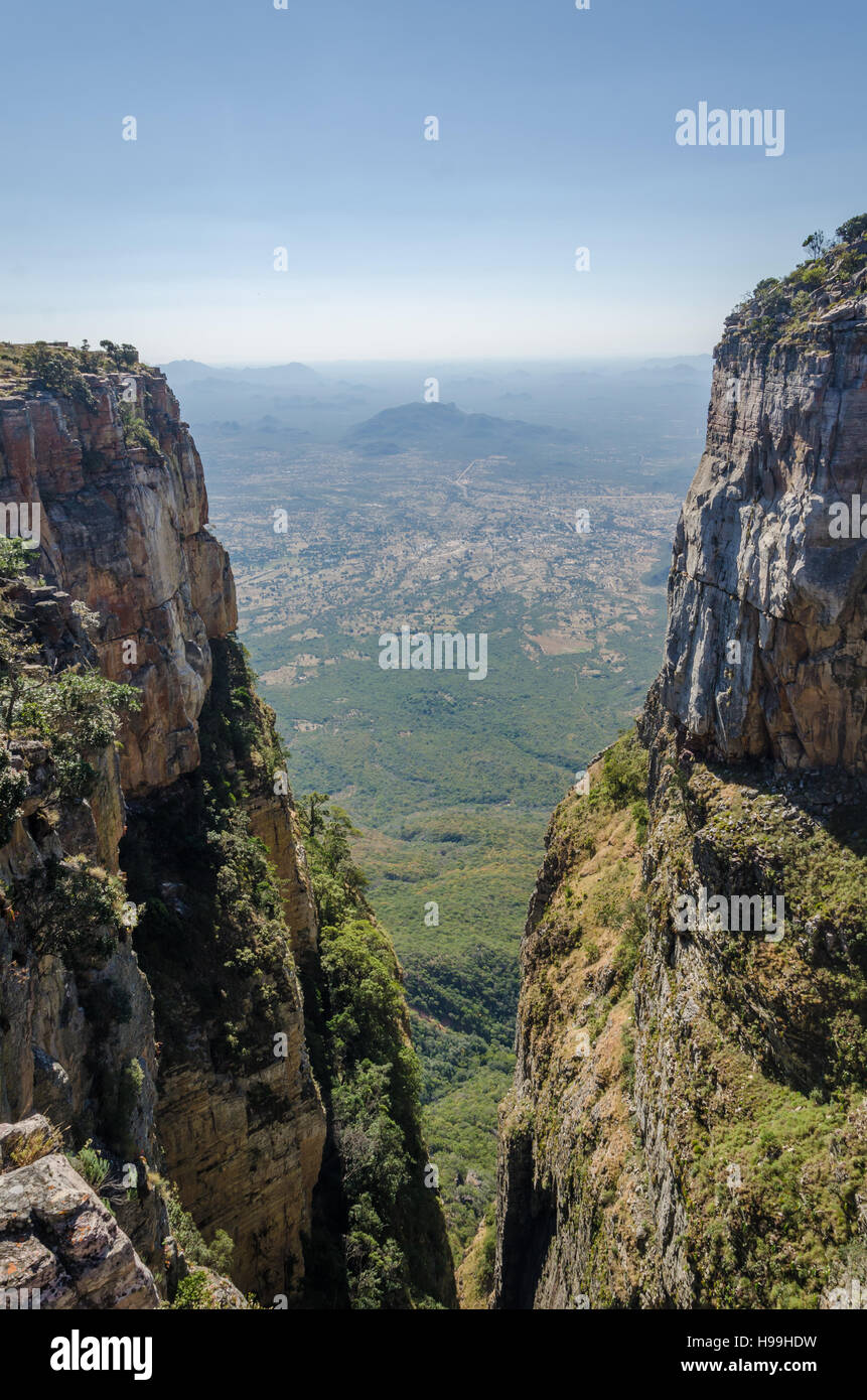 Tundavala gap, angola hi-res stock photography and images - Alamy