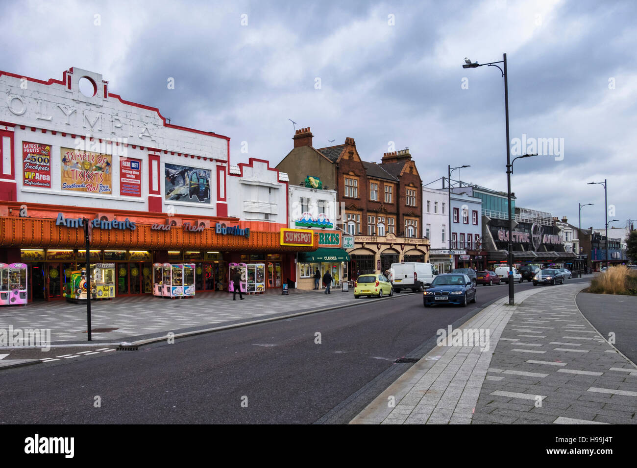 Southend seaside promenade and street with amusement arcades, shops ...