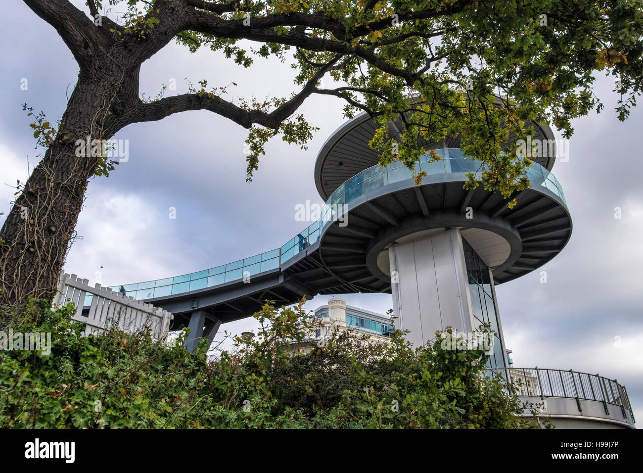 A modern lift with an upper level viewing platform links the High ...
