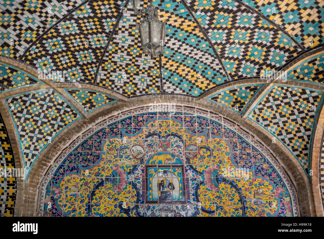Iran tile hi-res stock photography and images - Alamy