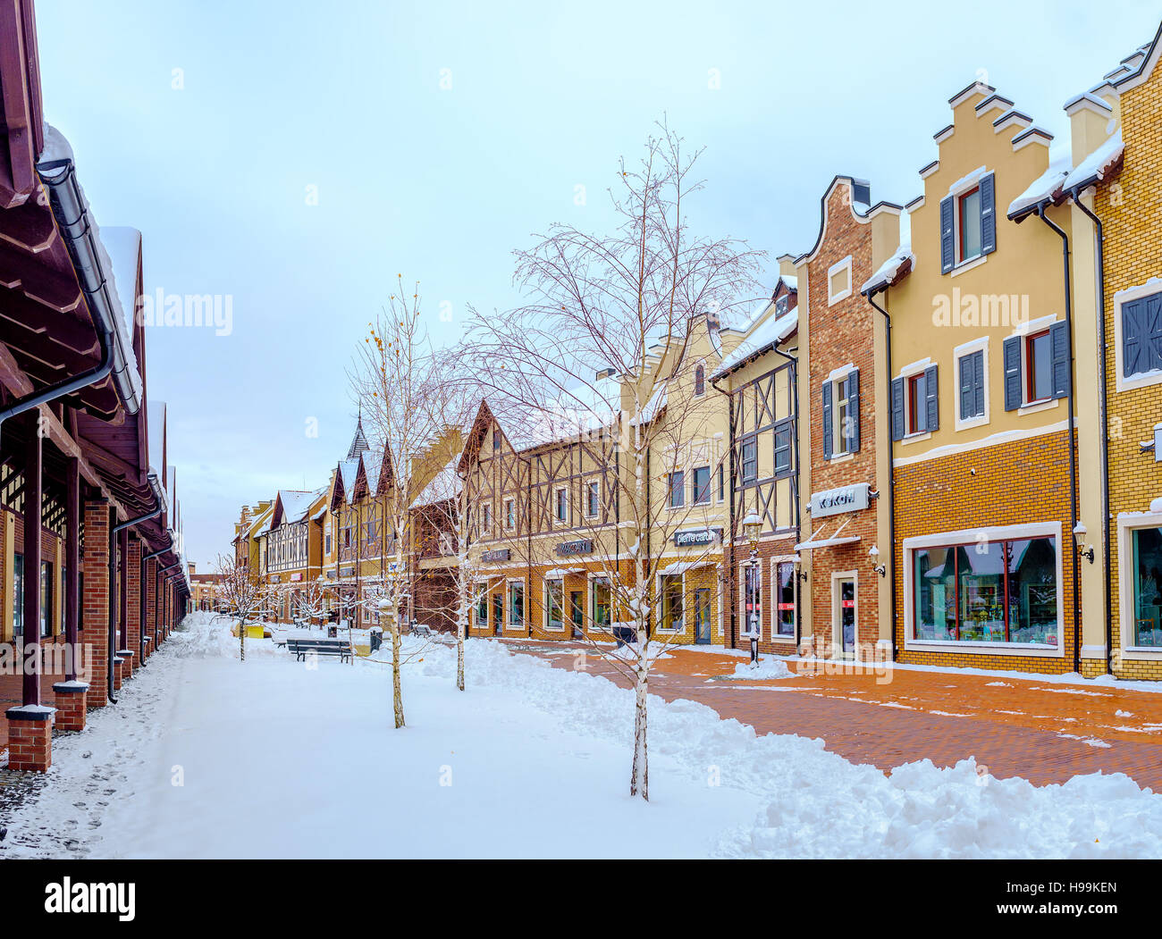 Stepped gable houses hi-res stock photography and images - Alamy