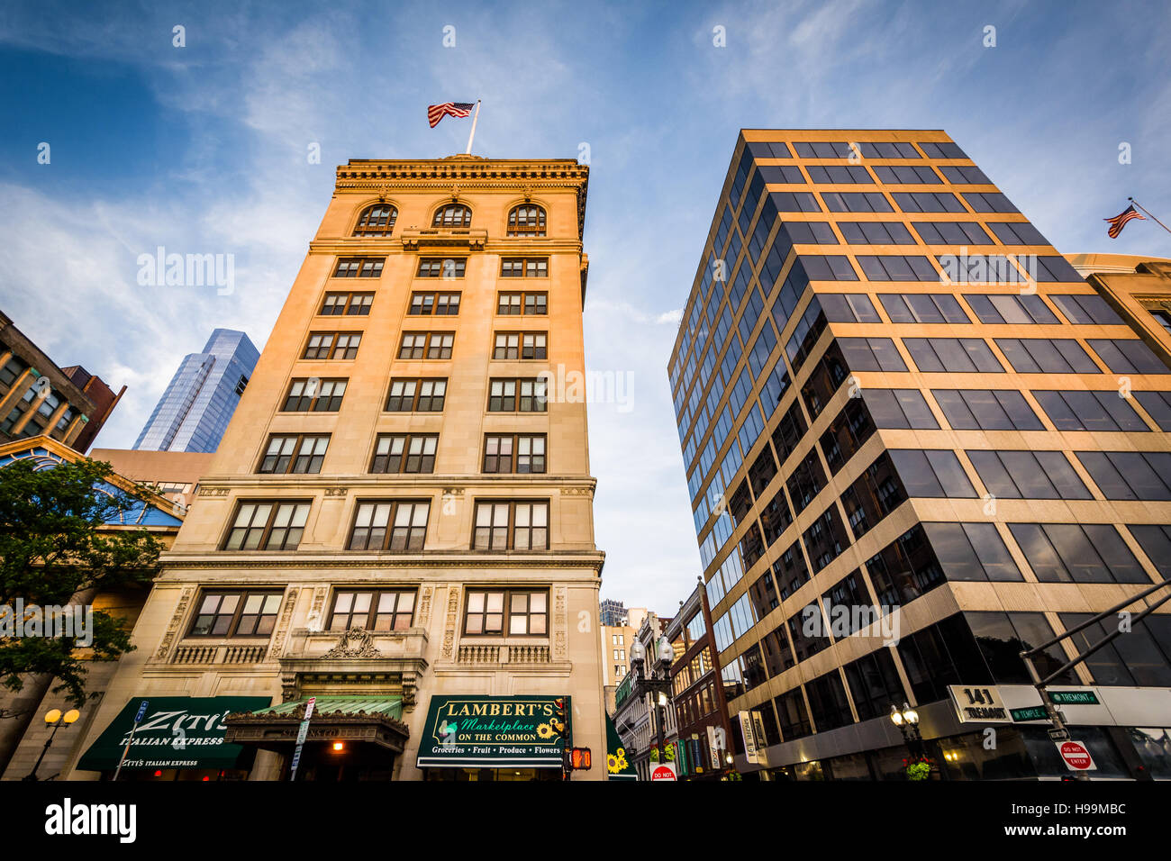 Buildings boston hi-res stock photography and images - Alamy