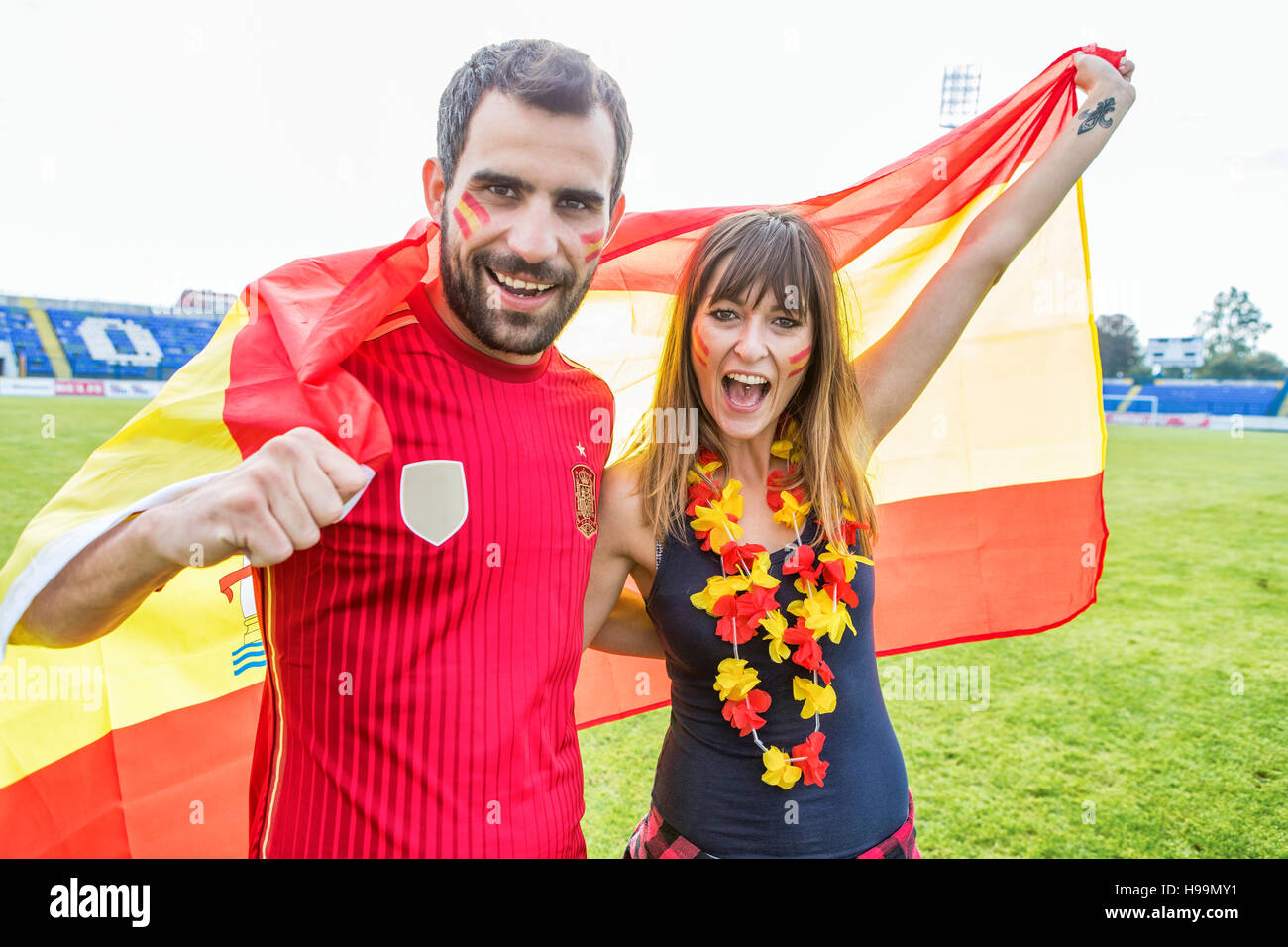 Spanish men young hi-res stock photography and images - Alamy