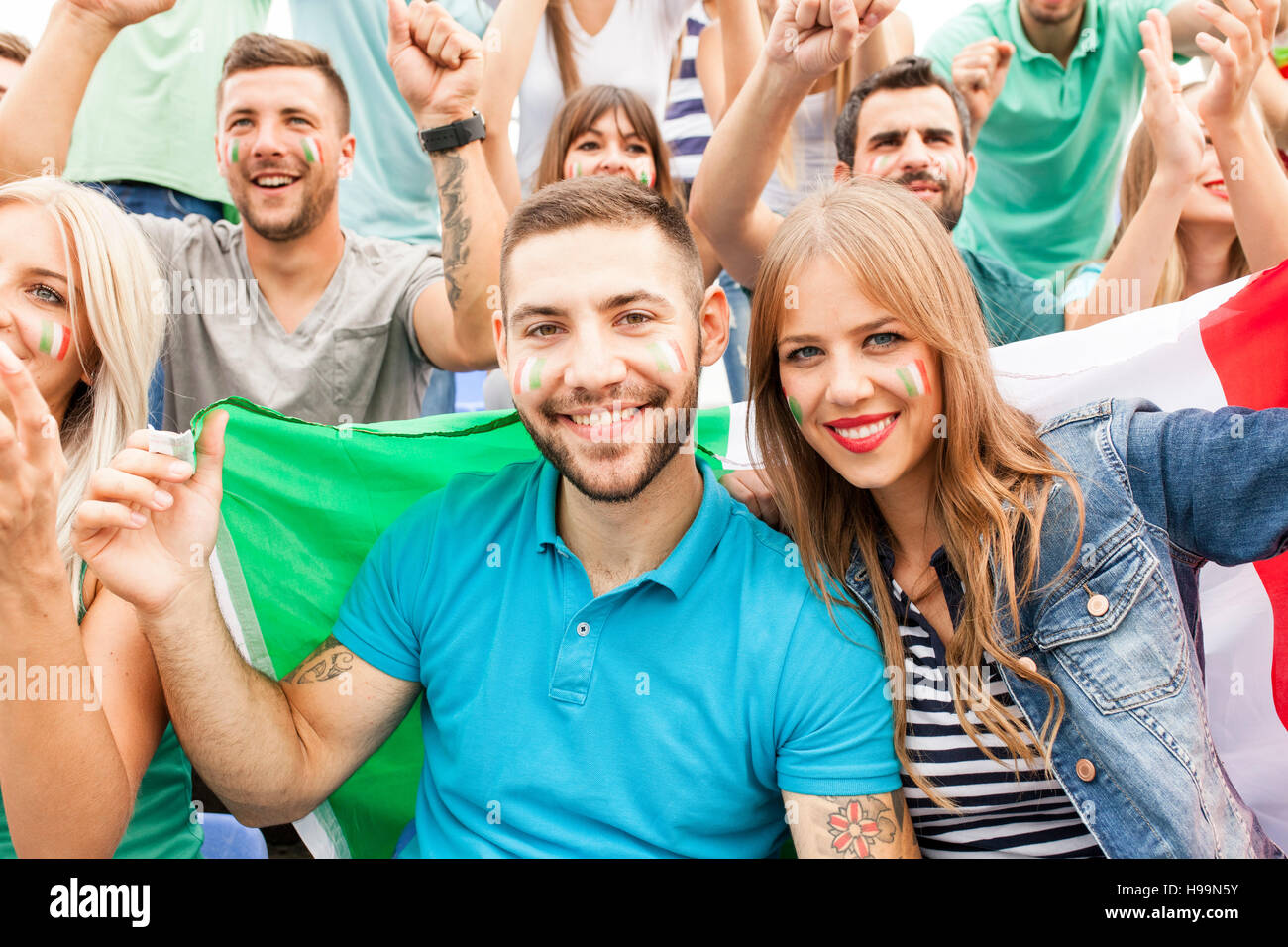Italian flag crowd hi-res stock photography and images - Alamy