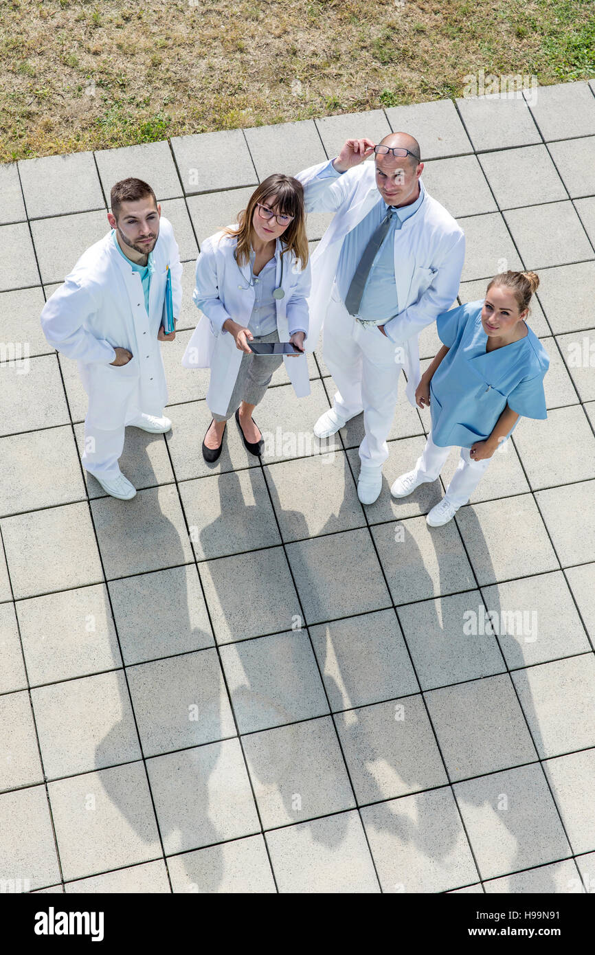 Group doctors in medical hi-res stock photography and images - Alamy