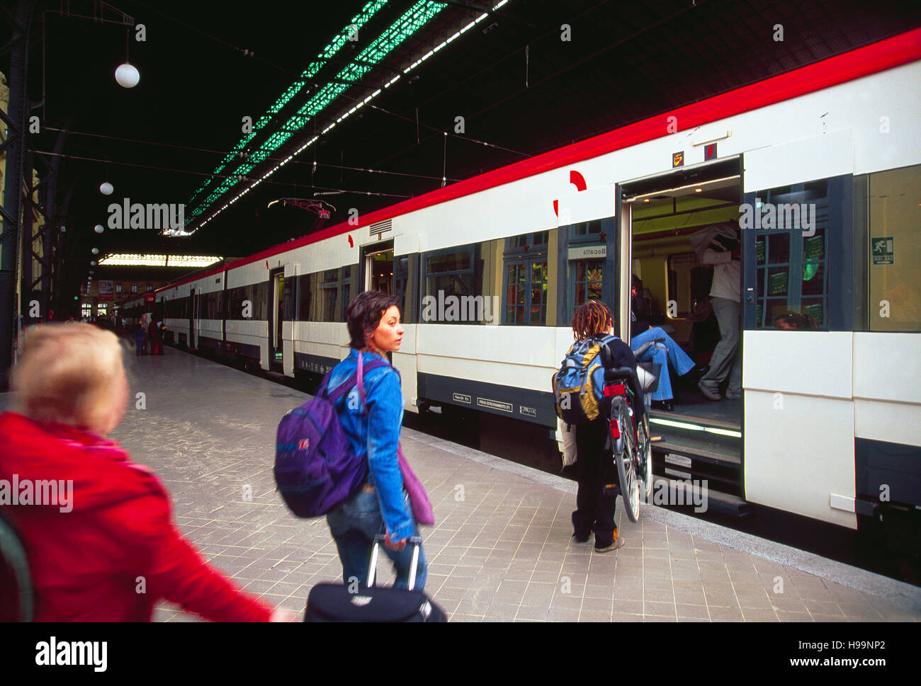 Tren subiendo hi-res stock photography and images - Alamy