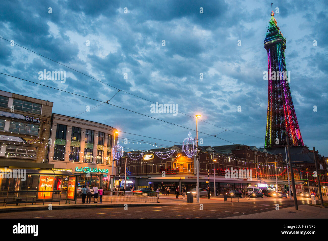 Blackpool tower at night hi-res stock photography and images - Alamy