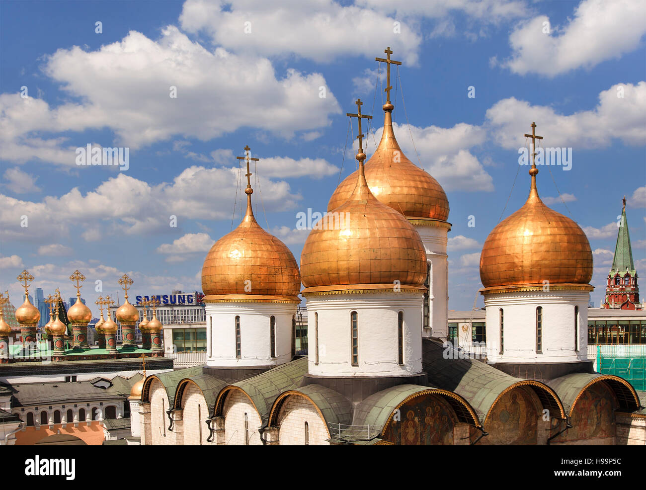 Kremlin aerial view moscow hi-res stock photography and images - Alamy
