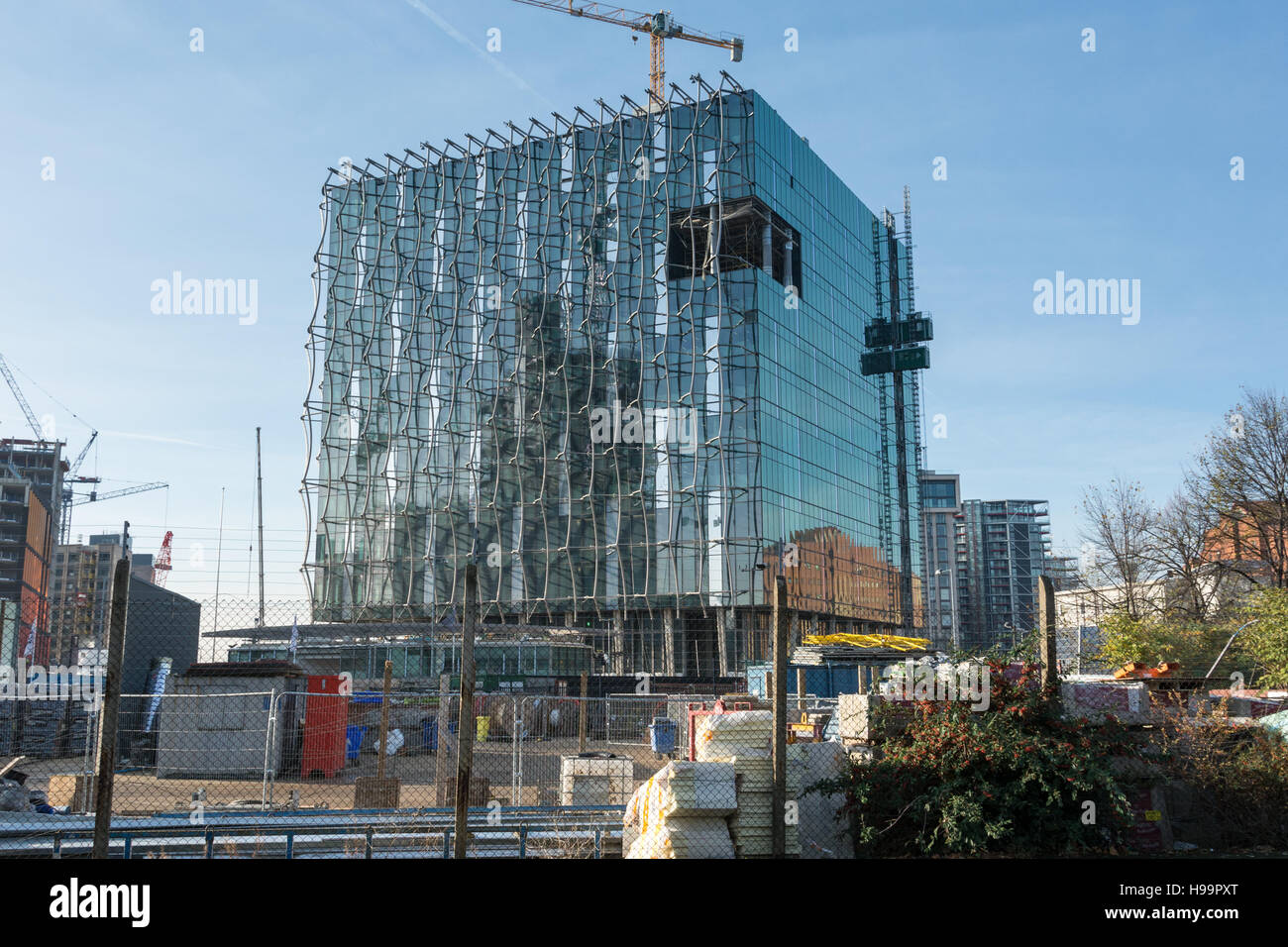 New us embassy nine elms hi-res stock photography and images - Alamy