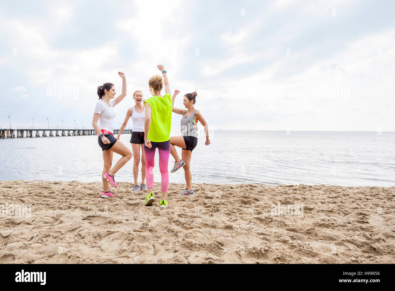 Group exercises hi-res stock photography and images - Alamy