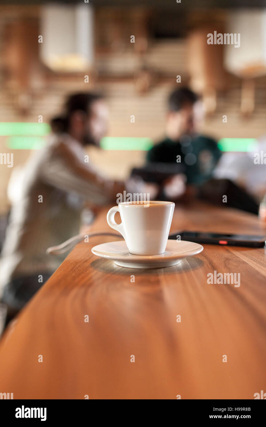 Young men at bar counter hi-res stock photography and images - Alamy