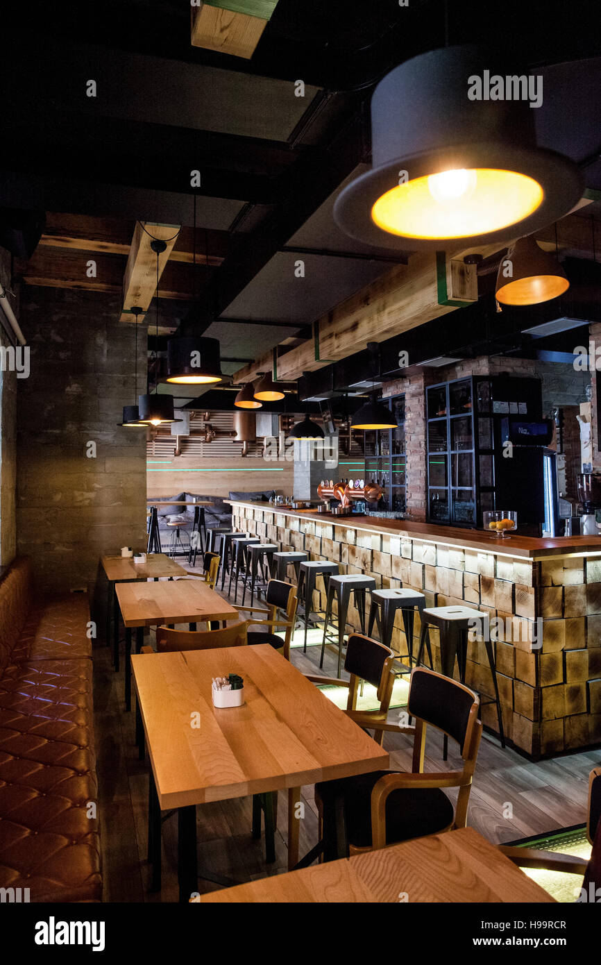 Empty restaurant and coffee shop with bar counter Stock Photo - Alamy