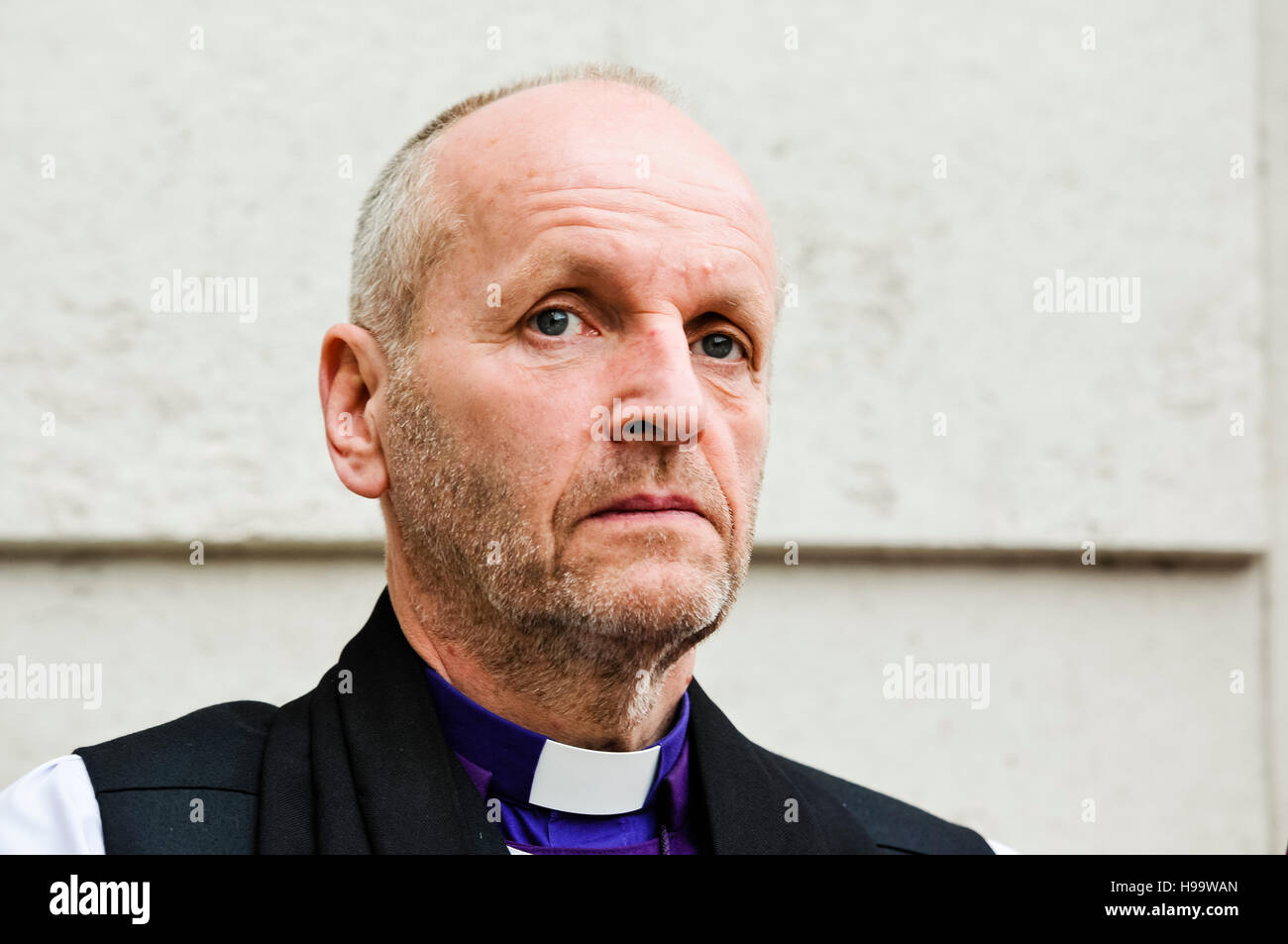Bishop alan abernethy hi-res stock photography and images - Alamy