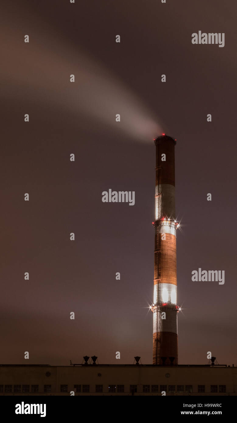 Factory night hi-res stock photography and images - Alamy